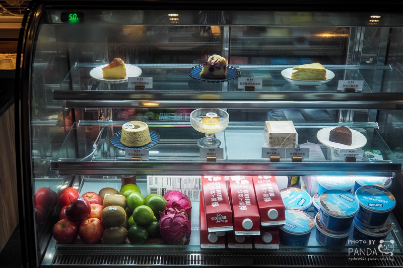 桃園中壢｜ハァイ珈琲(Hy coffee)．健行商圈附近新開幕復古的日式簡約風格咖啡廳